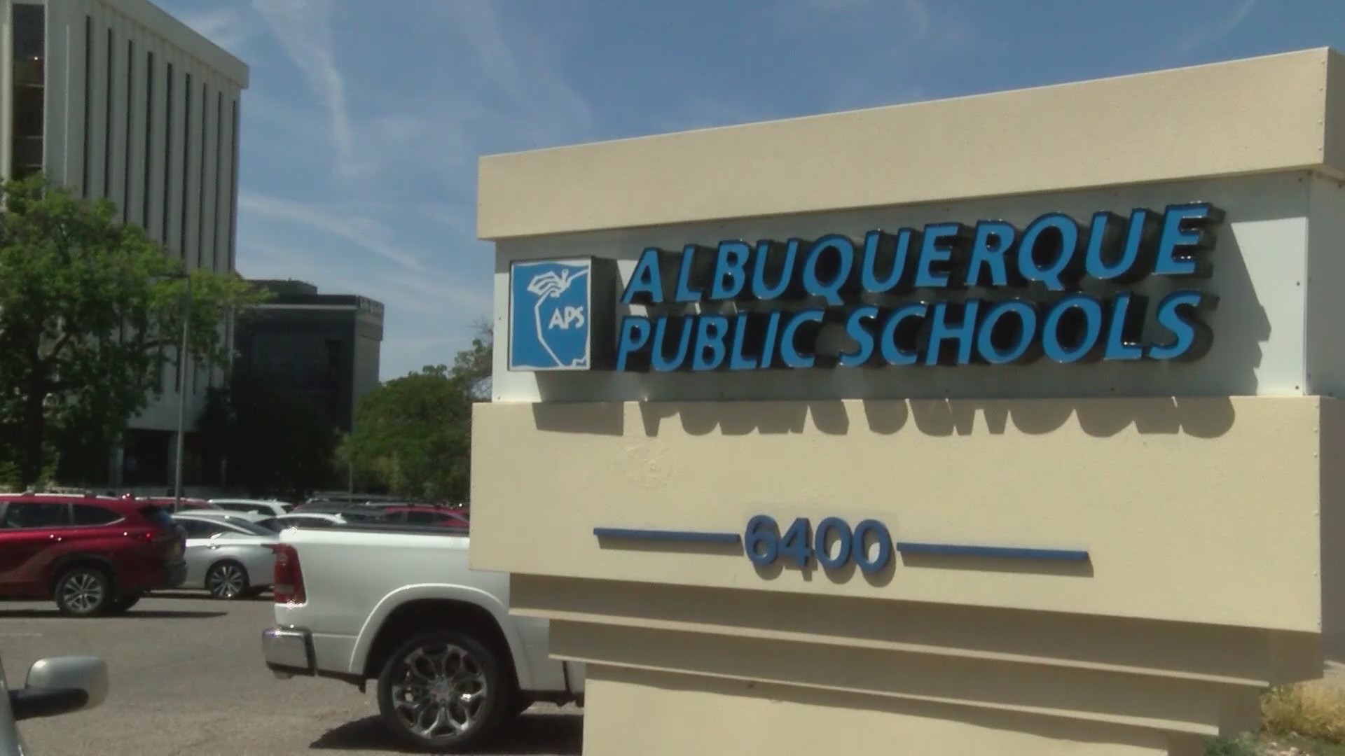 APS considers clear backpack policy and AI technology to boost security ...