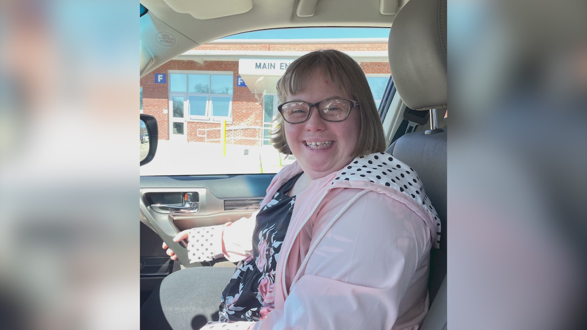 Born with Down Syndrome, Rockford woman inspires new scholarship for ...