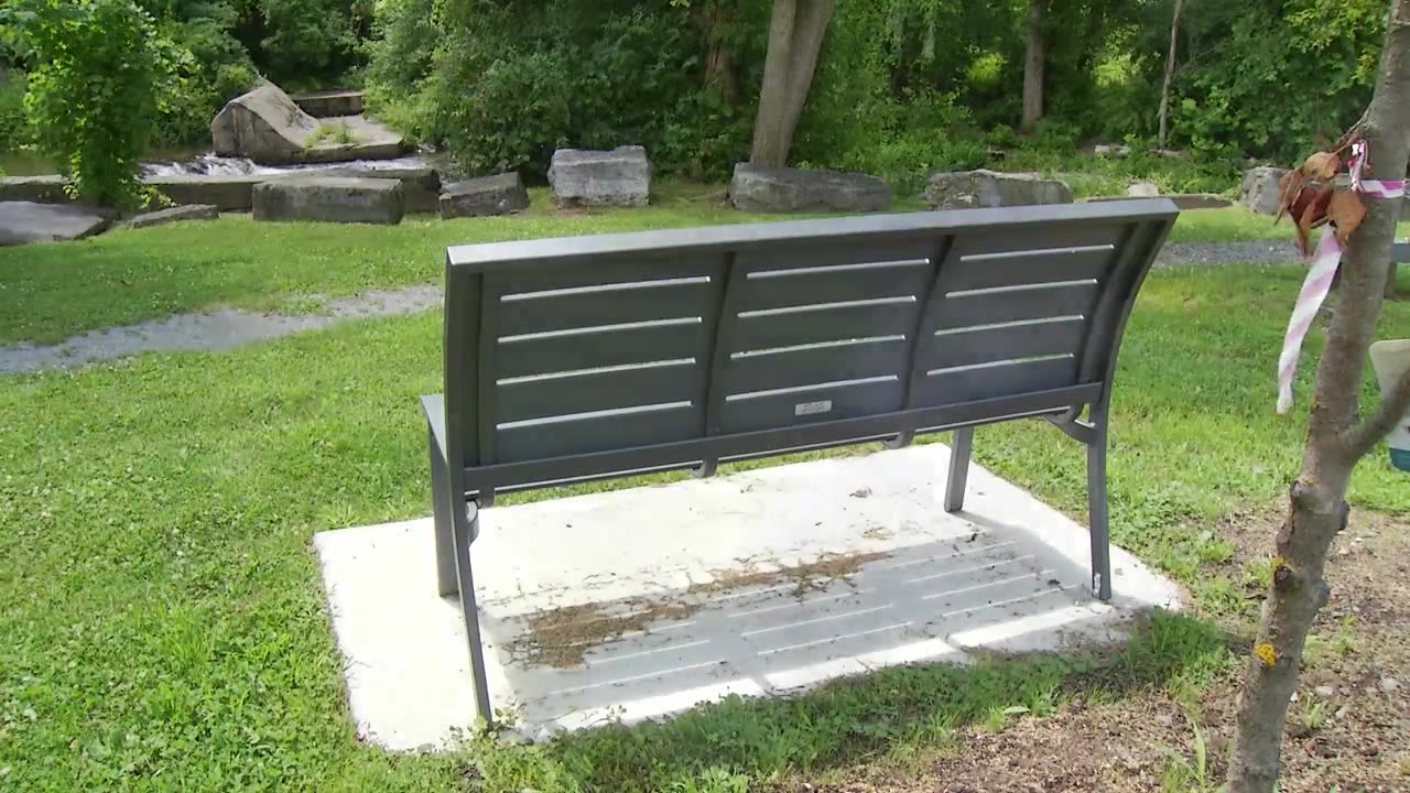 Mayor’s reward leads to Granville bench thief capture – NEWS10 ABC