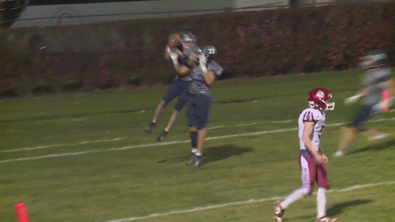 Garrett edges Knox 41-40 in thriller to win 3A regional title – WANE 15