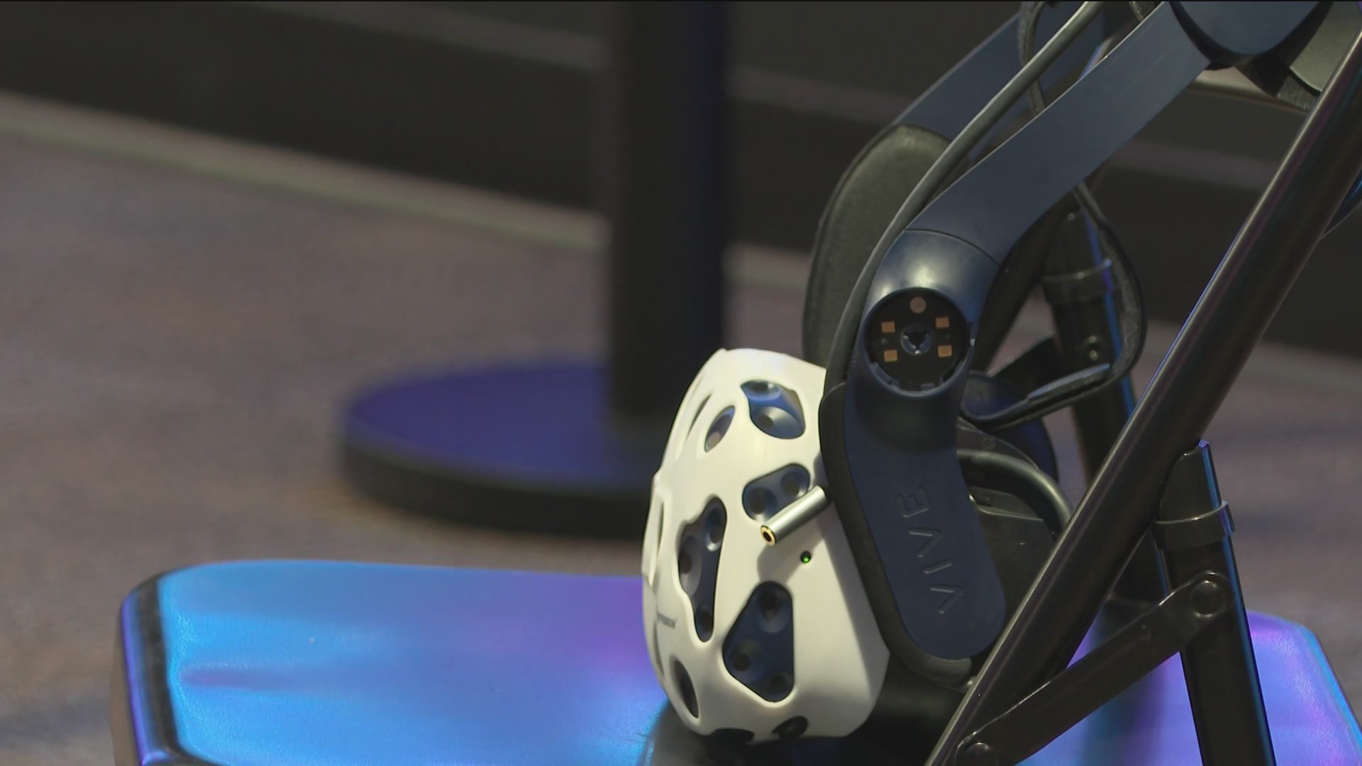 Virtual Reality Arcade at Merle Hay Mall faces harsh reality – who13.com