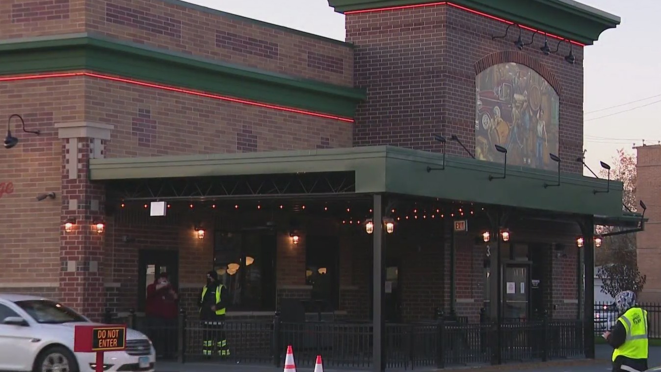 Portillo’s to test new breakfast menu starting next week – WGN-TV