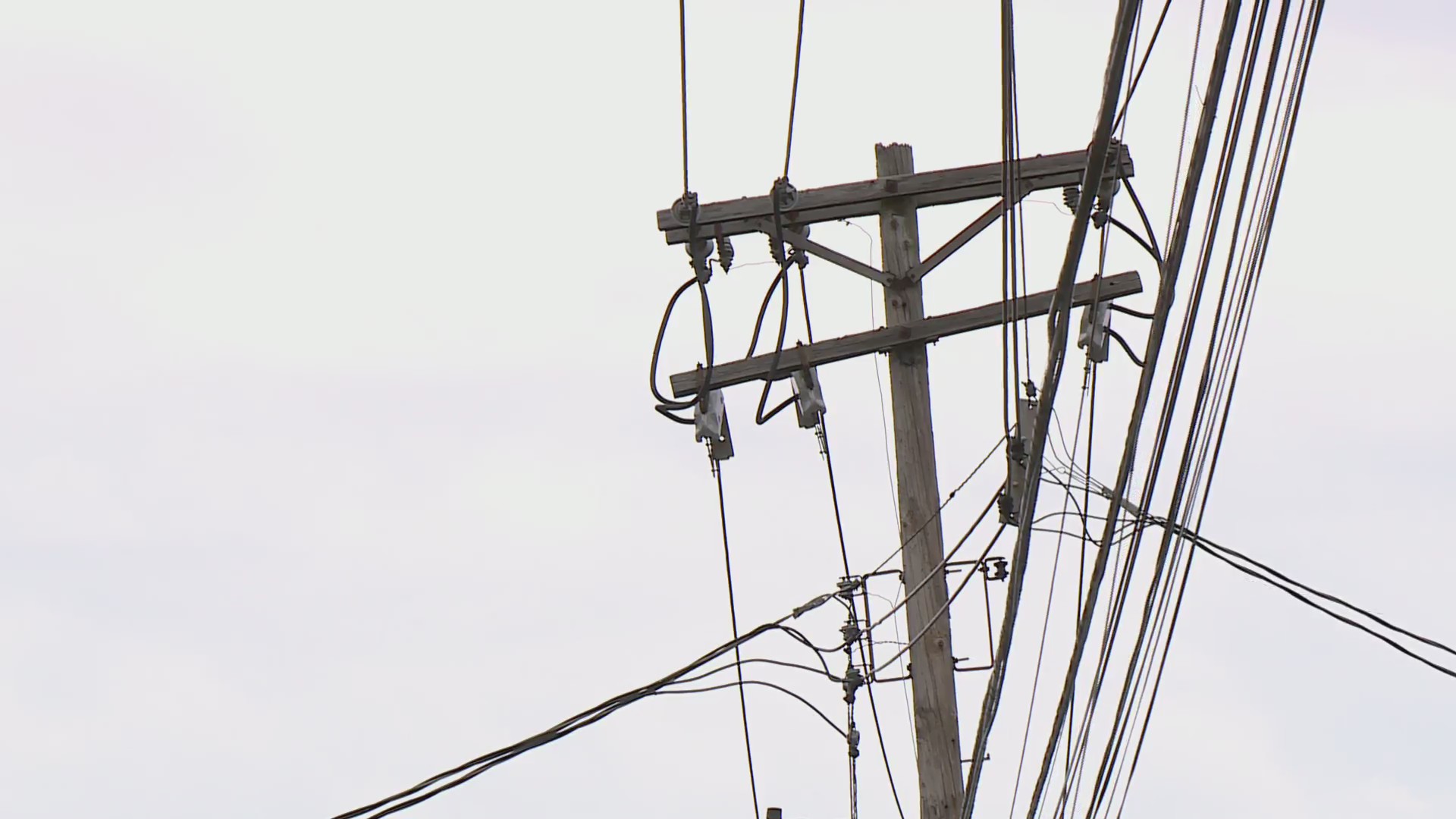 Man breaks into Ameren substation, leaving 2,500 without power – FOX 2