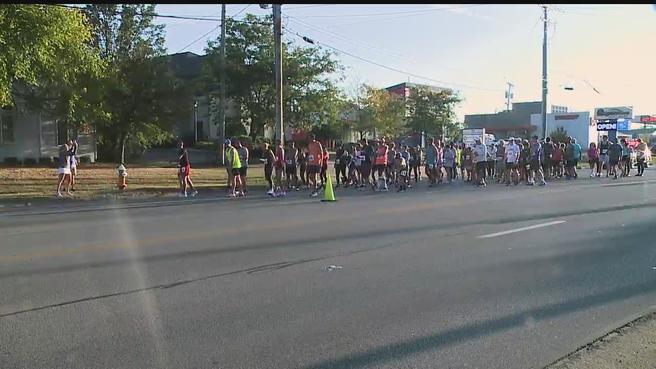 Runners take to the streets for annual Youngstown half marathon – WKBN.com