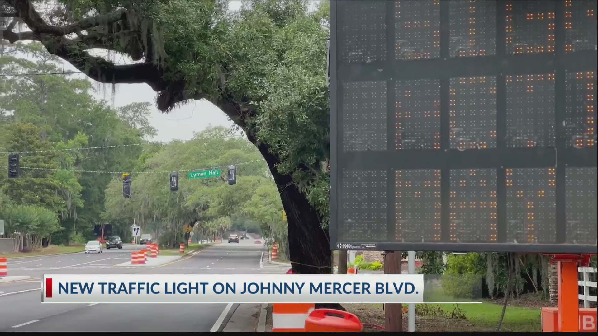 New Johnny Mercer Blvd traffic light – WSAV-TV