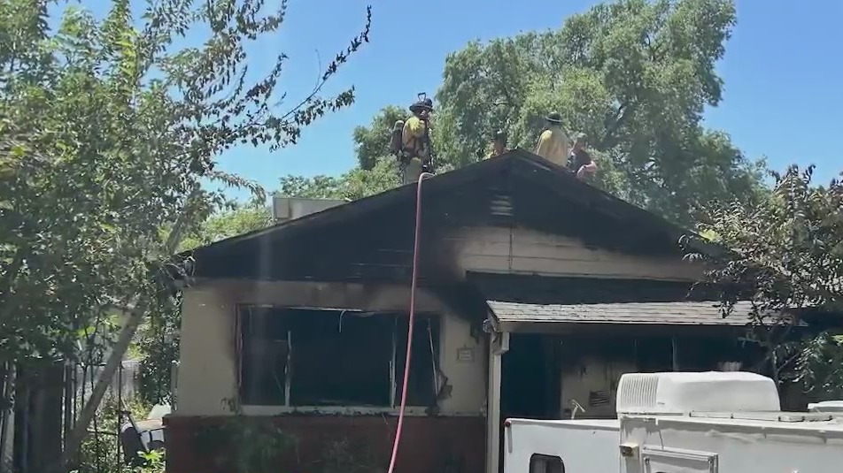 Body discovered inside burning home in Sacramento County – FOX40