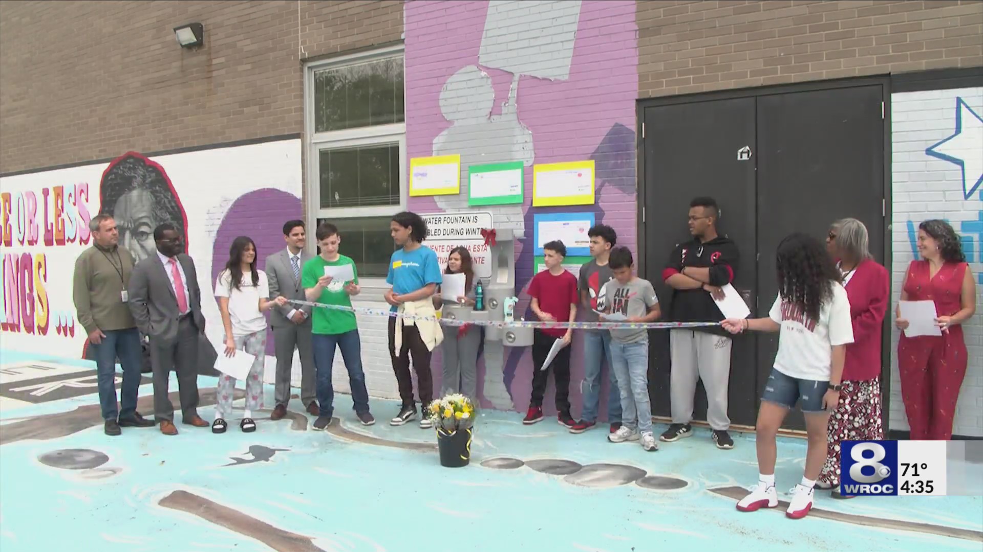 New drinking fountain unveiled at School No. 12, students making a ...