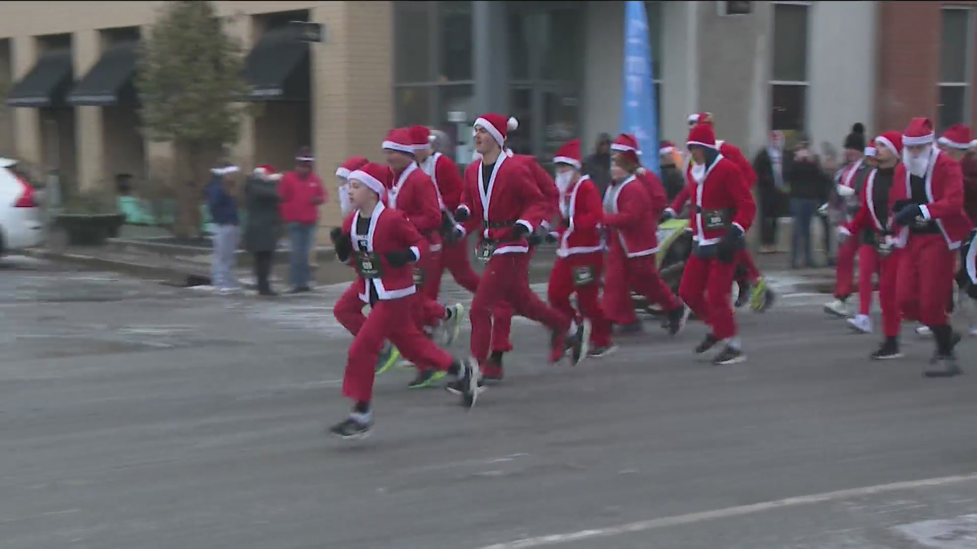 Santas filled downtown for Santa Run 5k – who13.com