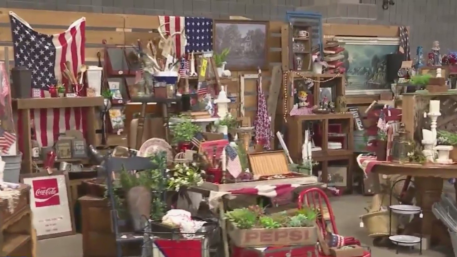 Last day of ‘Red, White & Vintage’ shopping event in KC – FOX 4 Kansas ...