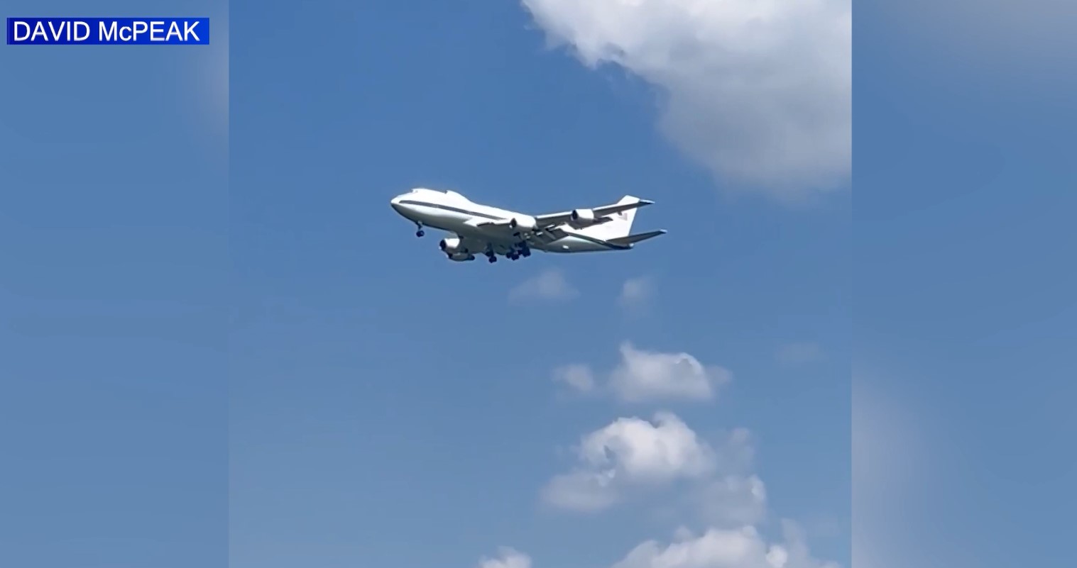 VIDEO: E-4B ‘Doomsday plane’ landing in Goldsboro (No audio) – CBS17.com