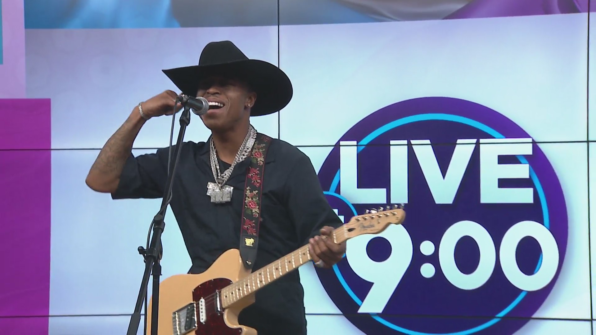 ‘Prince of Blues’ Singa B performs his new single – WREG.com