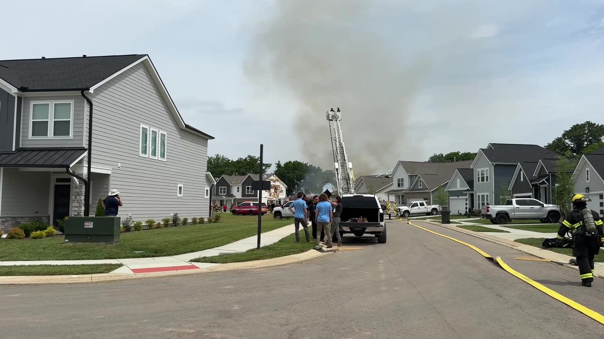 Raw video from home explosion in Gallatin – WKRN News 2