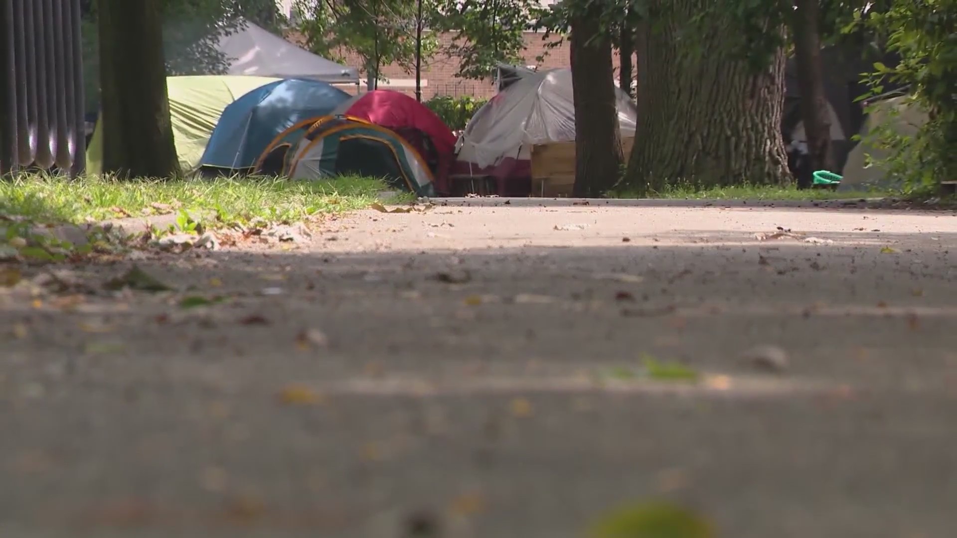 Chicago pushes back plans to clear out homeless encampment in Gompers ...
