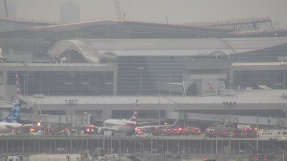 Escalator fire breaks out at JFK Airport’s Terminal 8: FDNY – WSPA 7NEWS