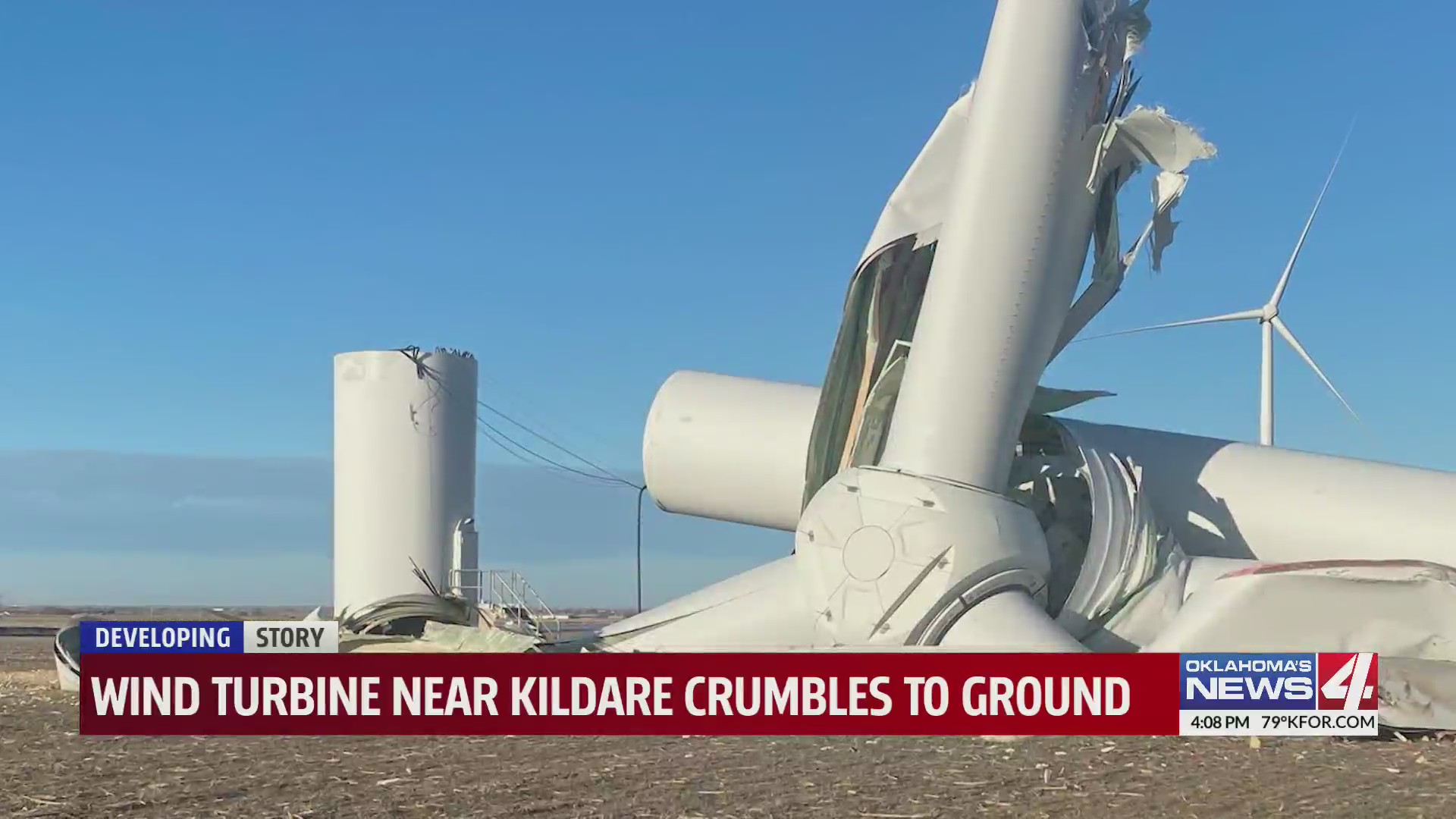 Wind turbine near Kildare crumbles to ground – KFOR.com Oklahoma City