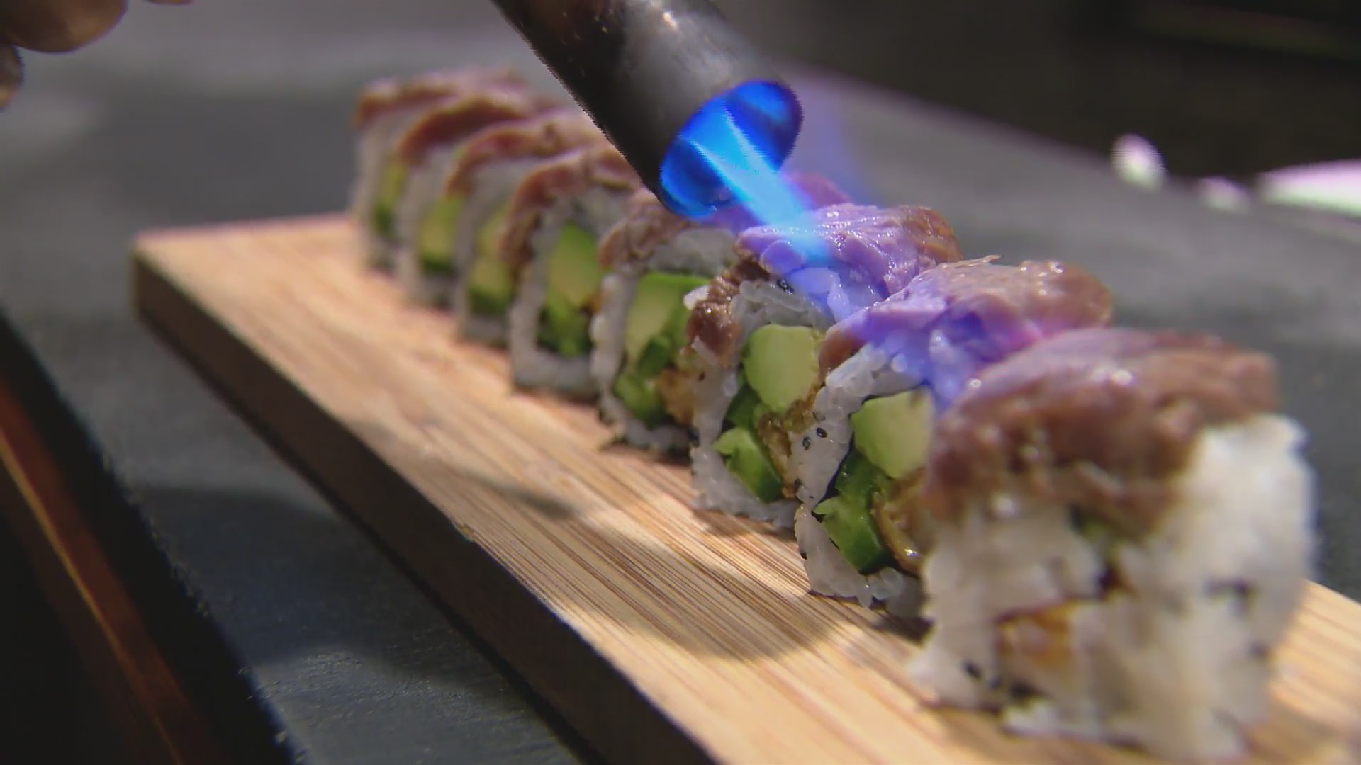 What’s ‘Sushi-zza?’ Chicago spot’s unique take out goes viral – FOX 2