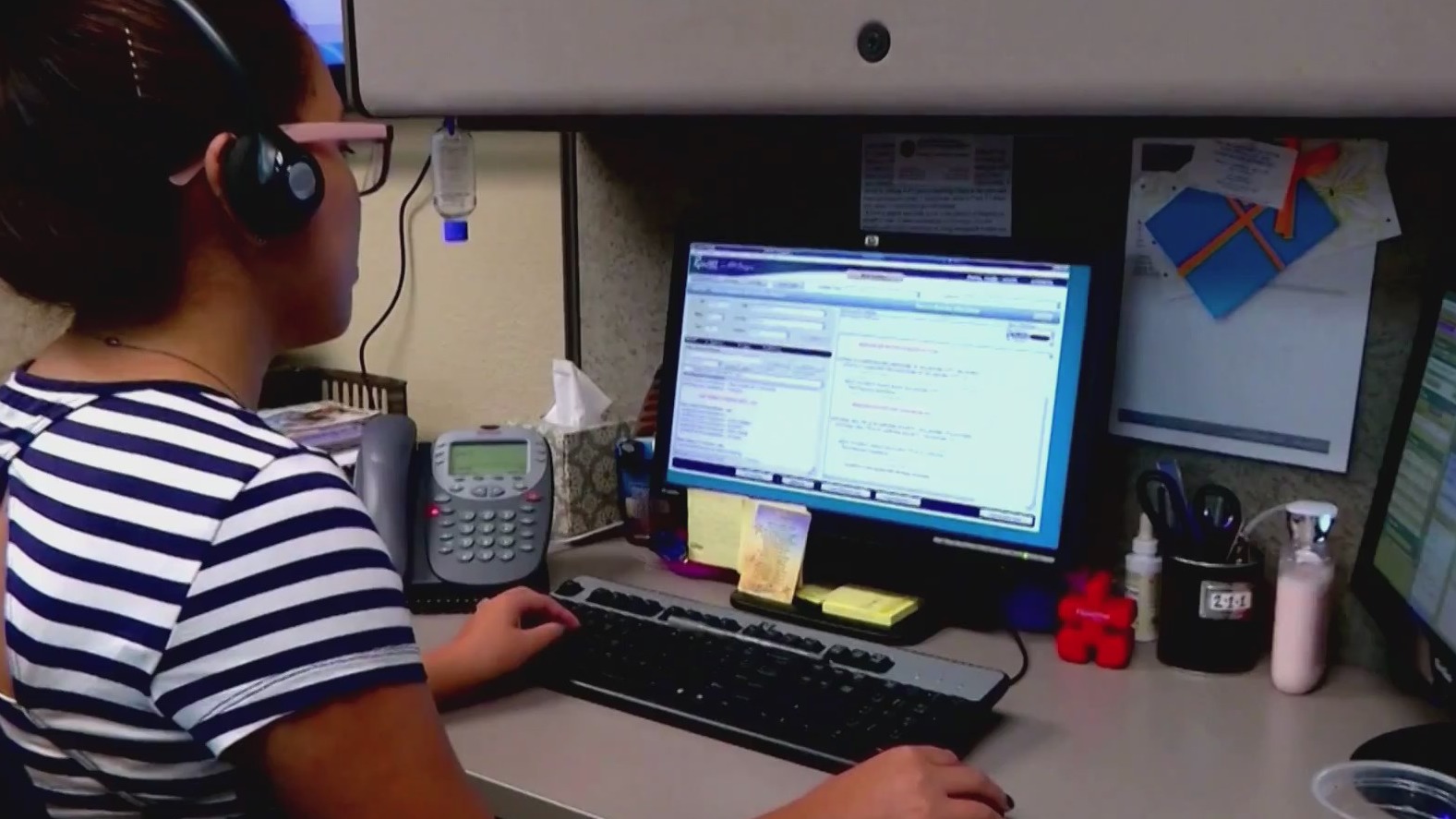 Oregon crisis lines surge amid presidential election – KOIN.com