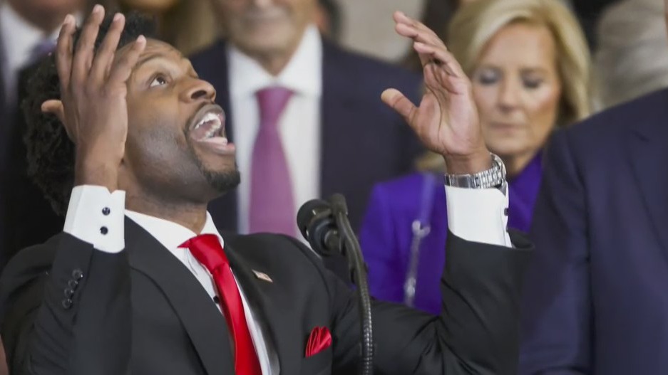 Pastor for Trump’s inaugural prayer discusses faith, politics | Cuomo ...