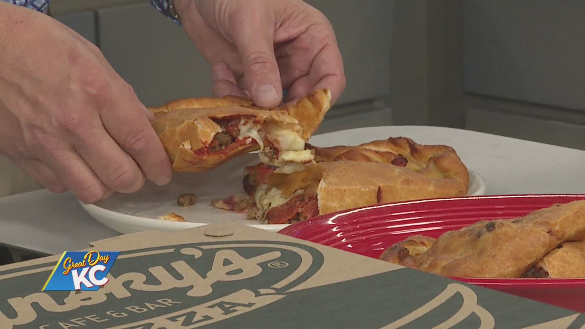 Celebration National Calzone Day At Minsky’s – FOX 4 Kansas City WDAF ...