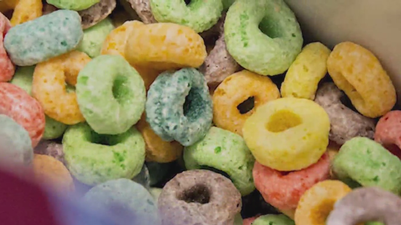 Texas investigating cereal giant Kellogg over food dye use | Morning in America – FOX 2