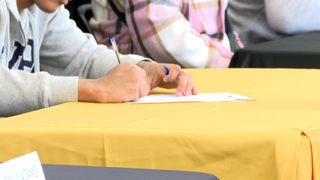 Signing Day! Local athletes commit to college ranks – WKBN.com