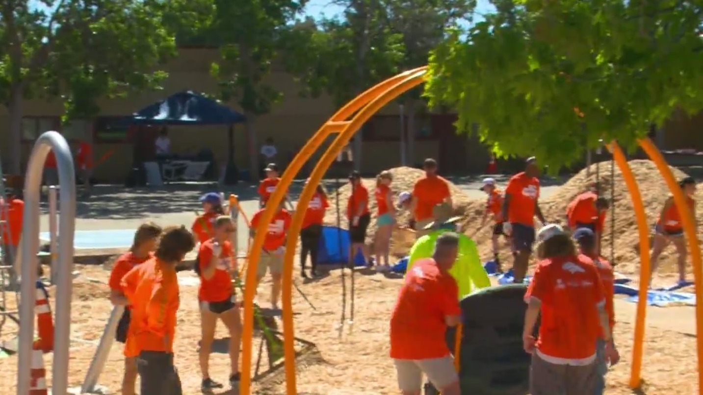 Broncos foundation builds Montview playground – FOX31 Denver