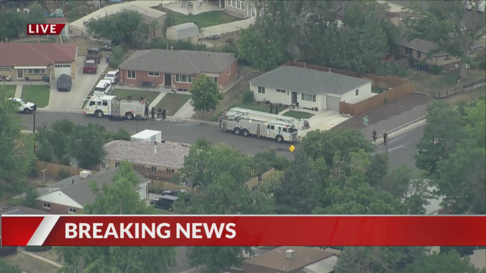 First responders on scene of fallen power line – FOX31 Denver