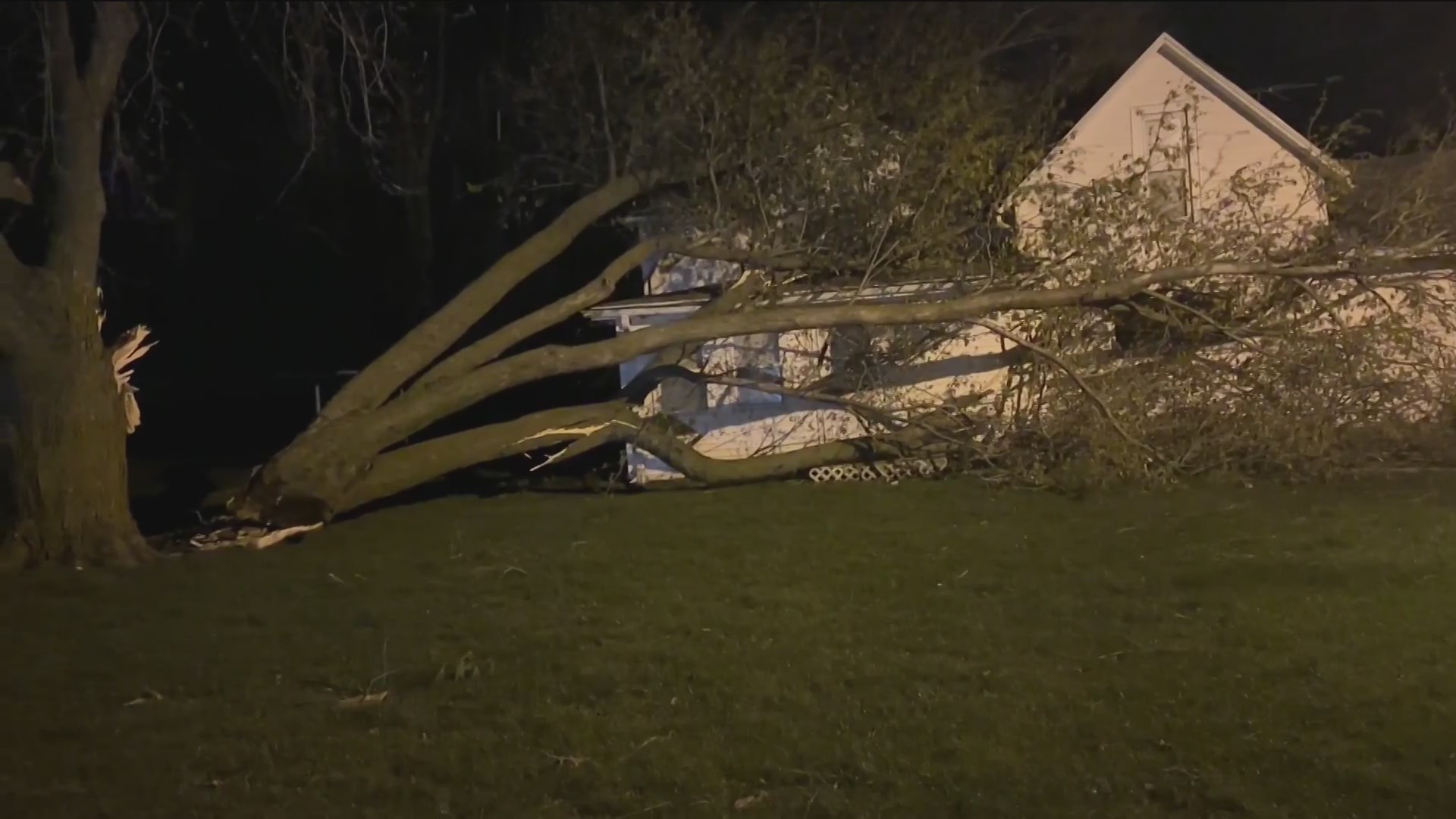 Roger Riley reports on storm damage in southwest Iowa – who13.com