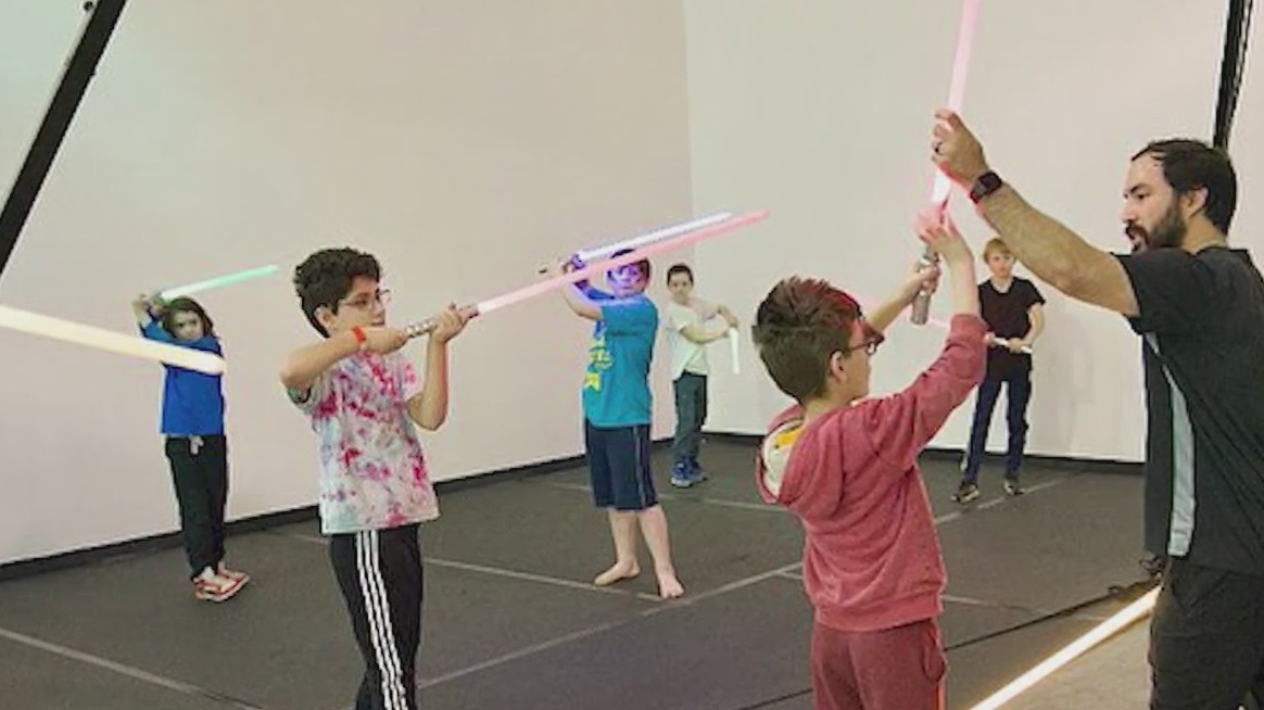 Move-it Monday: Jump into action at Superhero Fitness – KOIN.com