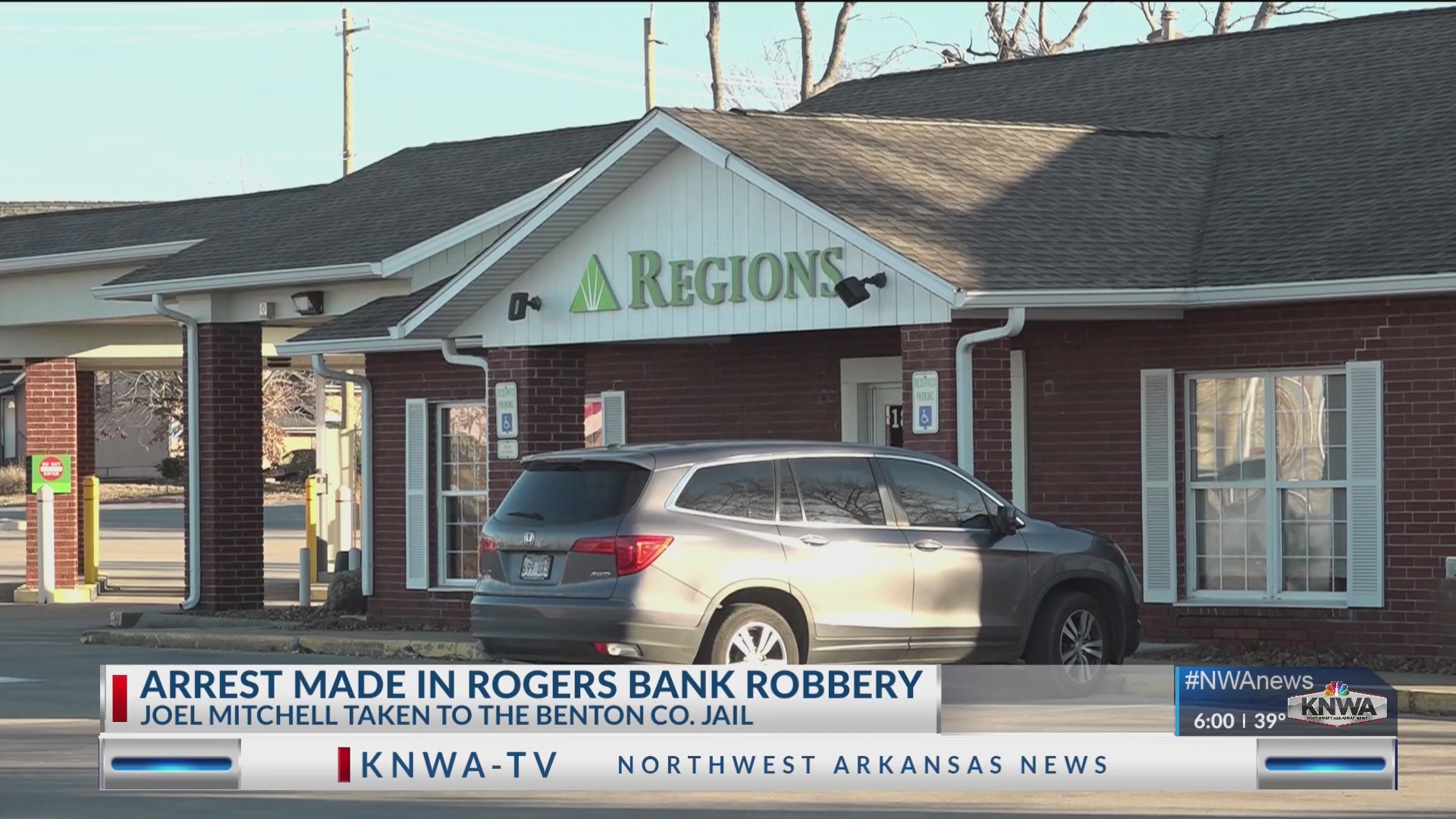 Police respond to attempted bank robbery in Rogers; suspect in custody ...