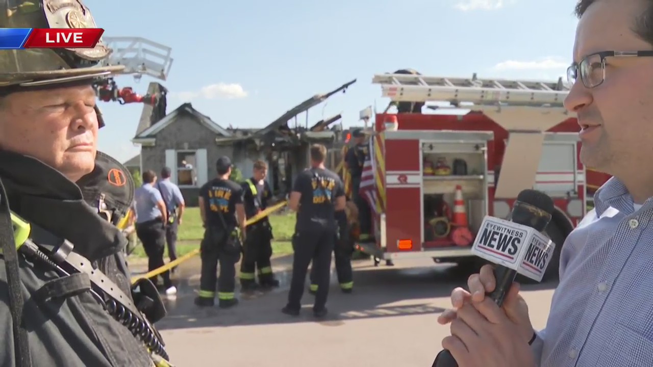 Cody Bailey live at the scene of Owensboro house fire – Eyewitness News ...