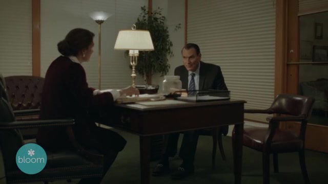 Film chronicles true story of a woman using feathers to solve plane ...