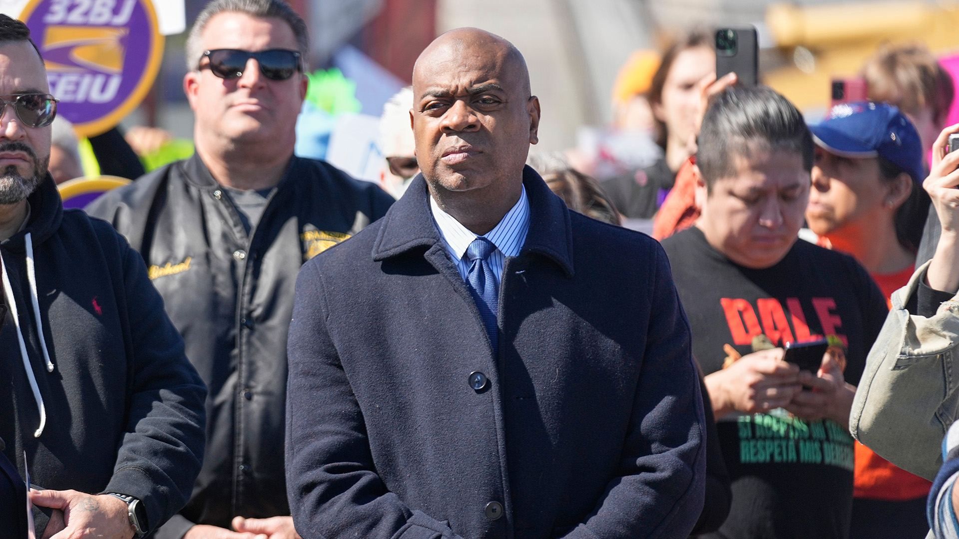 Newark, NJ mayor arrested outside federal detention center – BorderReport