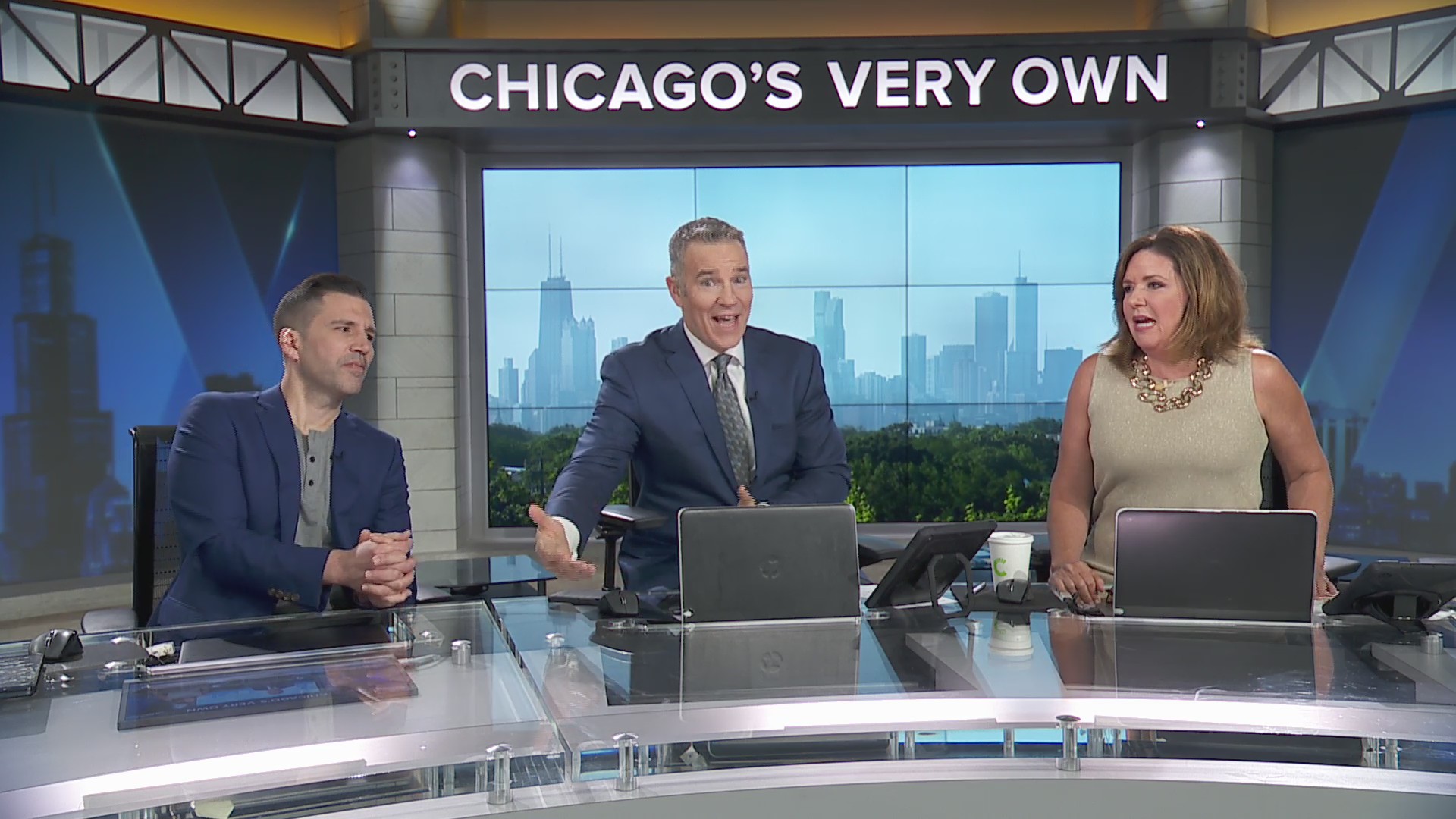 Larry and Robin address the Housewives mid-interview hang up – WGN-TV