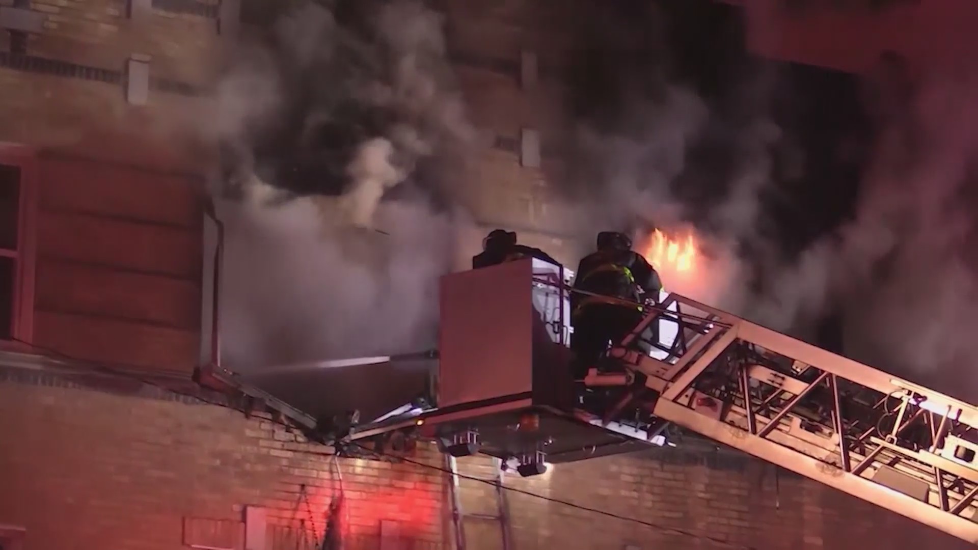 Reward increase for arrest of arsonist in deadly West Side fire – WGN-TV