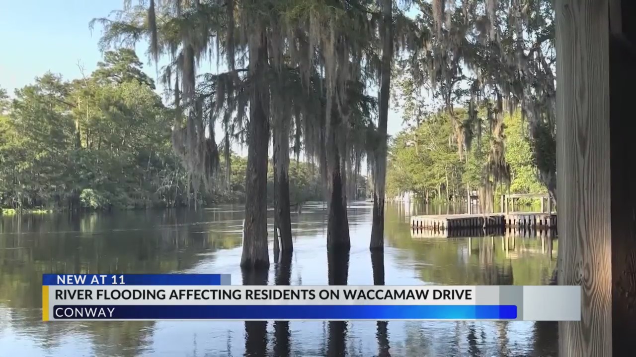 Conway residents see waist-high flooding, taking boats to leave homes ...