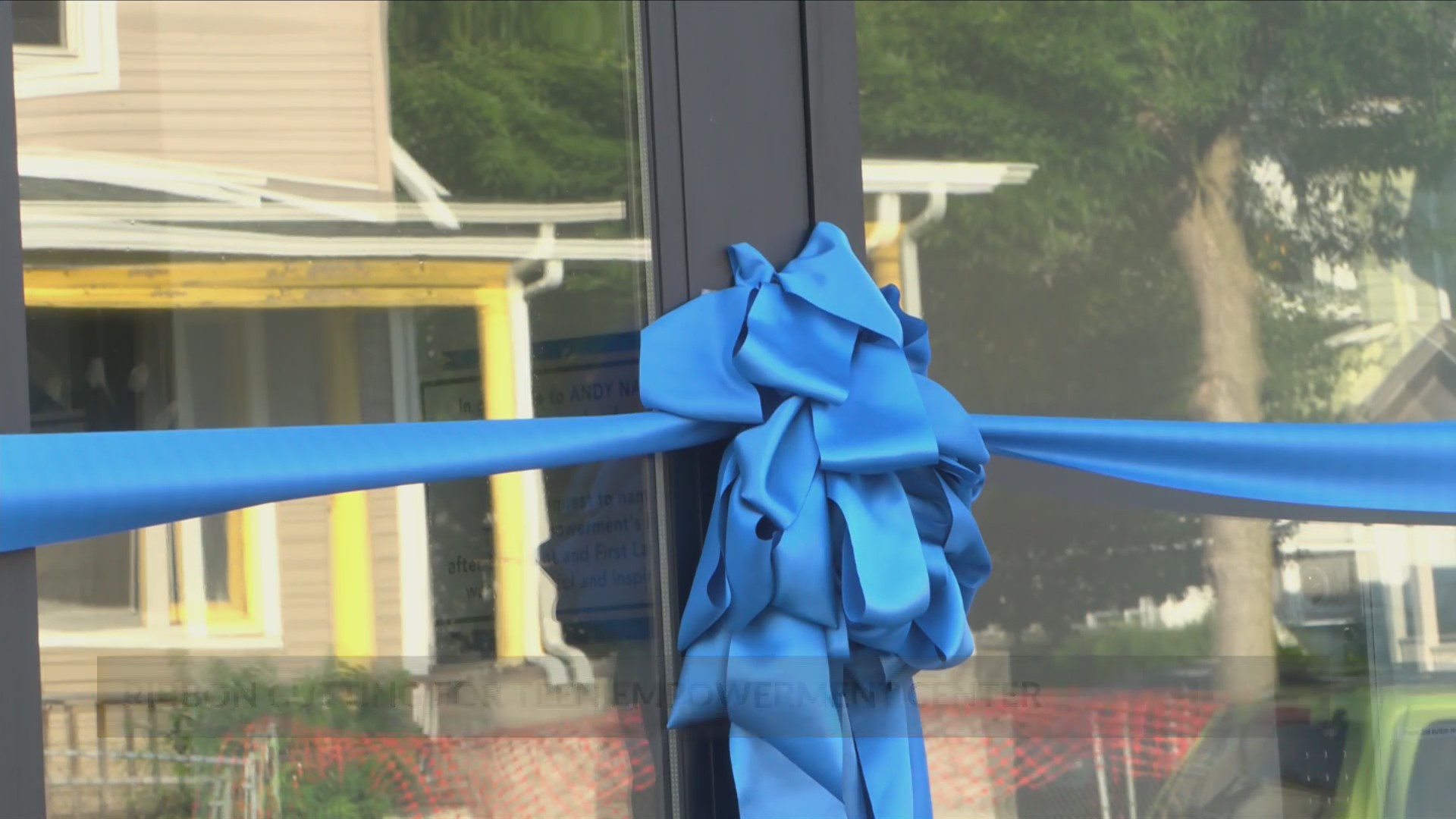 Barack and Michelle Obama Teen Empowerment Center opens on Genesee ...