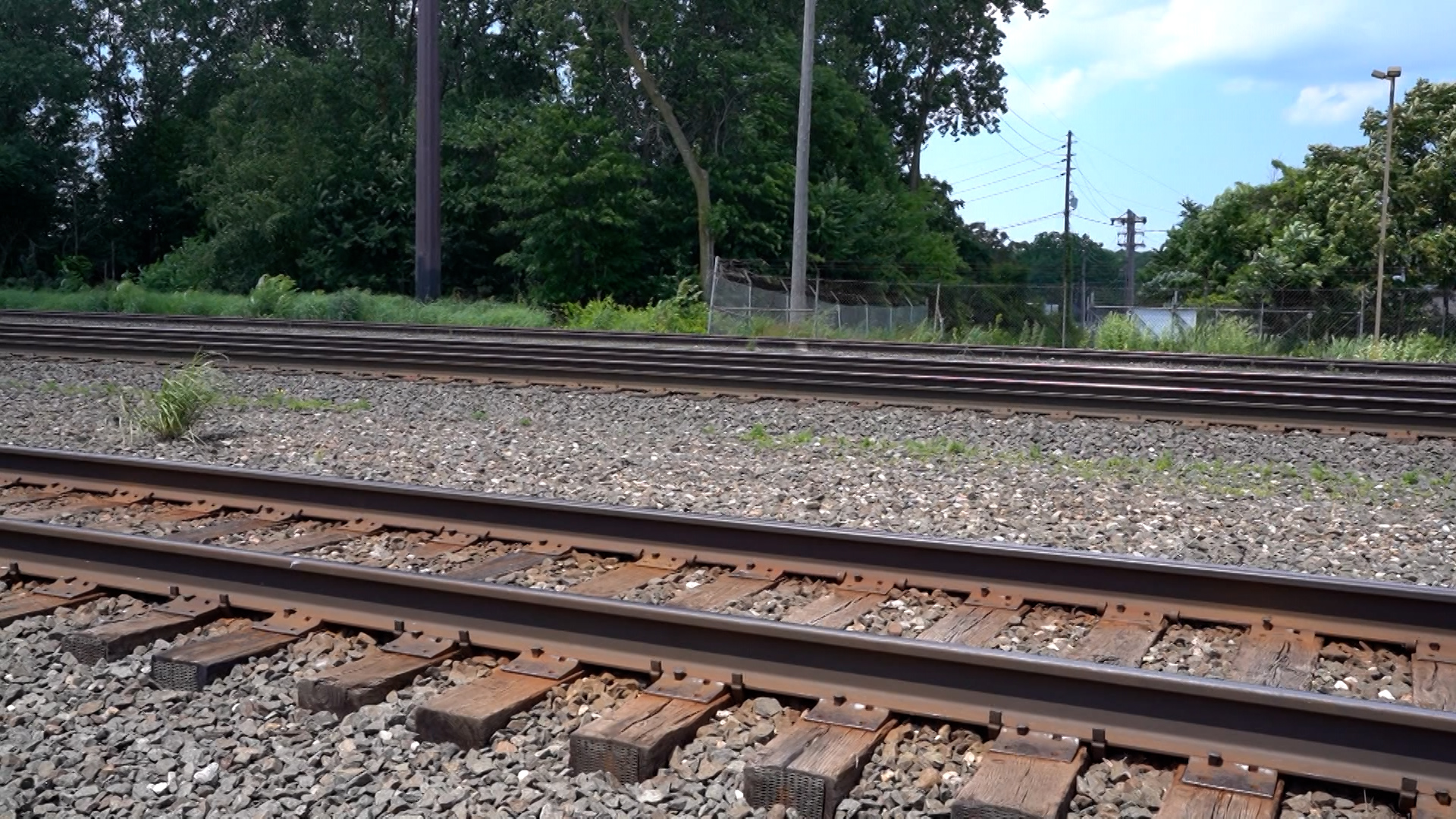 One person dead after being struck by train Sunday morning – WJET/WFXP ...