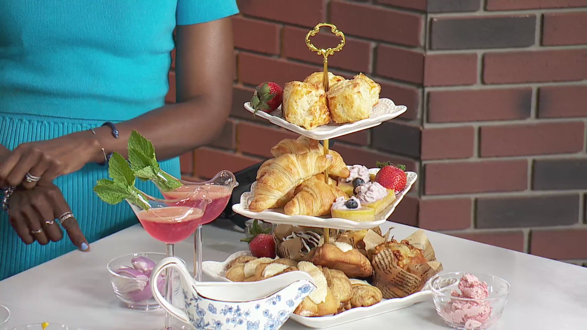 Dawn A.M. Eatery in Hyde Park hosting Mother’s Day High Tea – WGN-TV