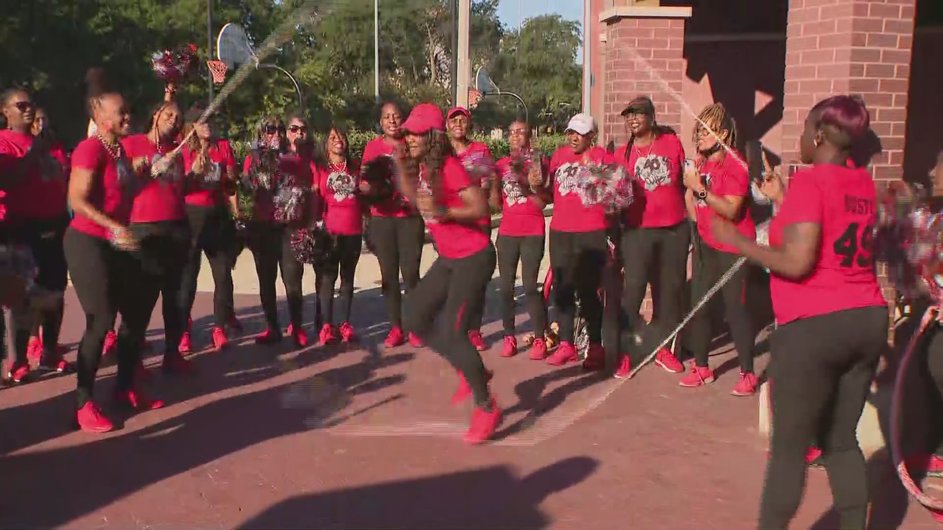 Around Town – 40 Plus Double Dutch Club – WGN-TV