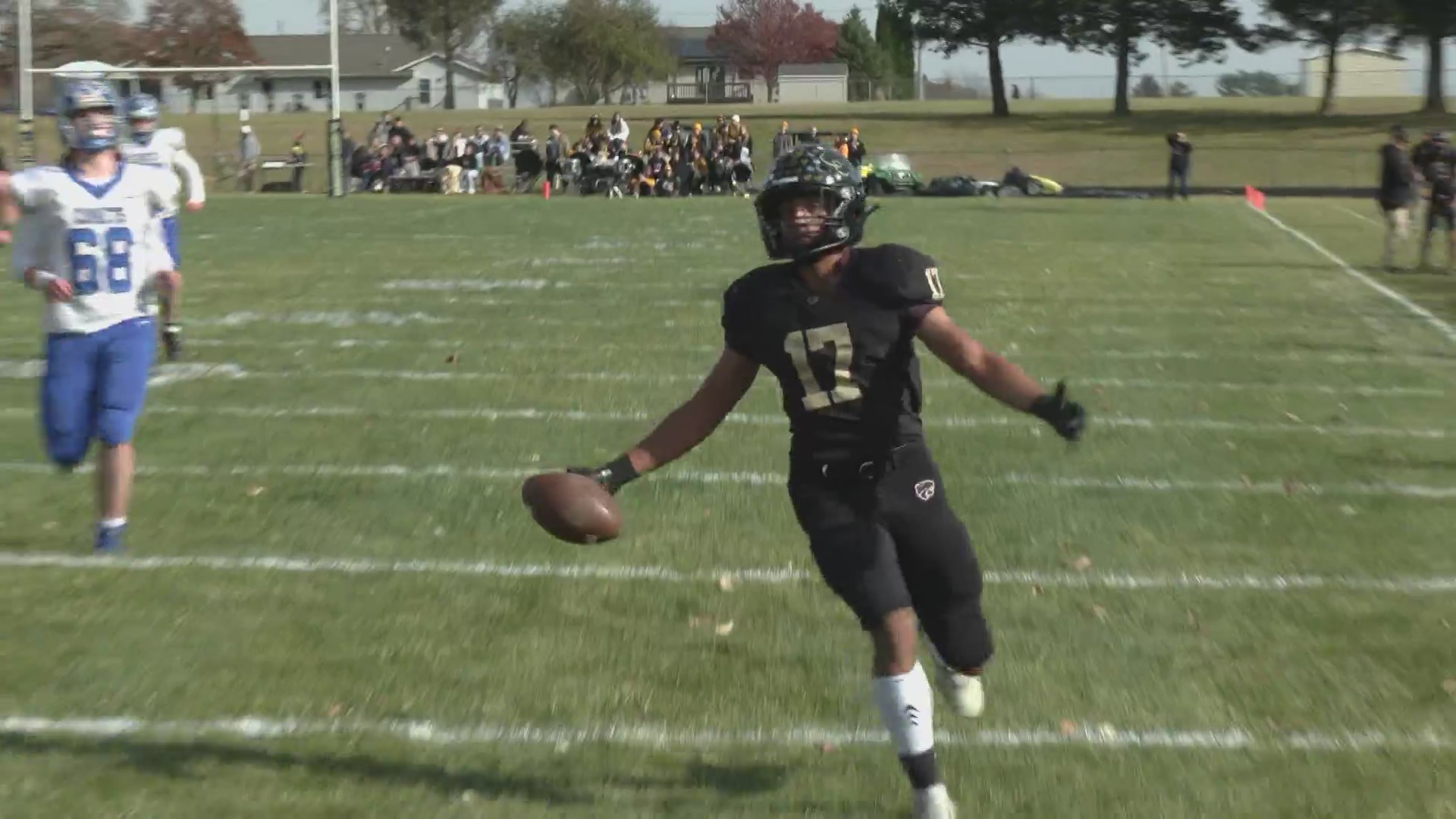 Lena-Winslow drops 70 on Clifton Central in playoff opener ...