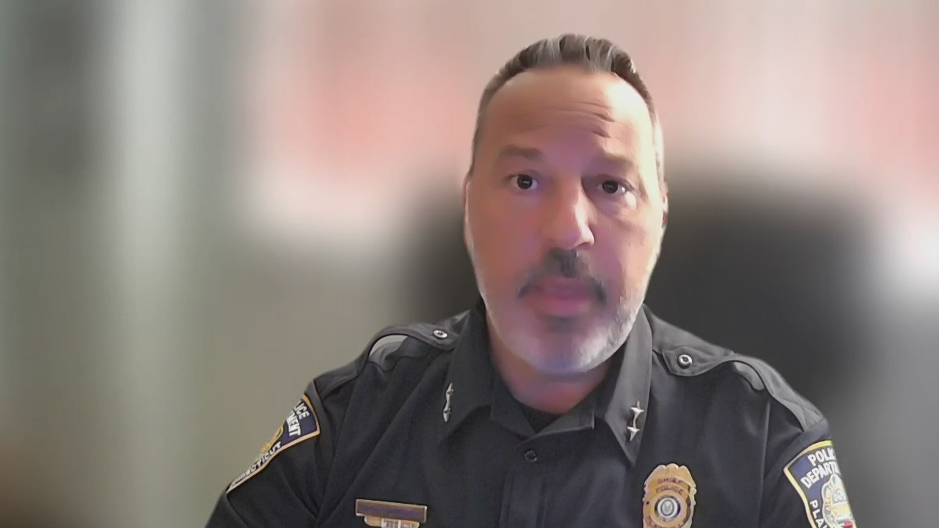 Officer who responded to Sandy Hook weighs in on Georgia school ...