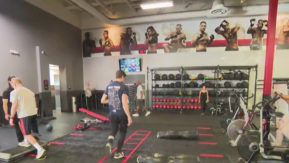 PIX11’s Ben Aaron visits UFC GYM Long Island – PIX11