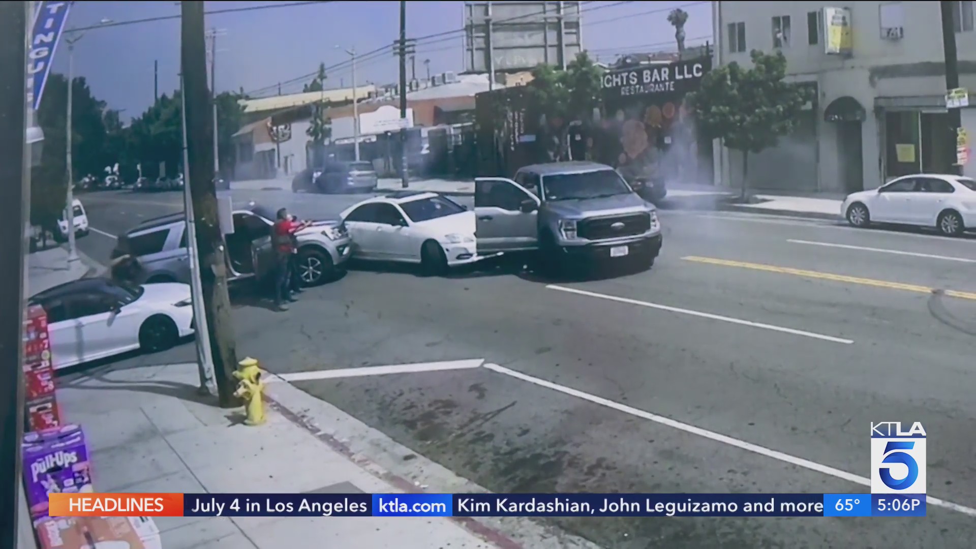 Video shows unmarked vehicles ram car in ICE arrest in east Los Angeles ...