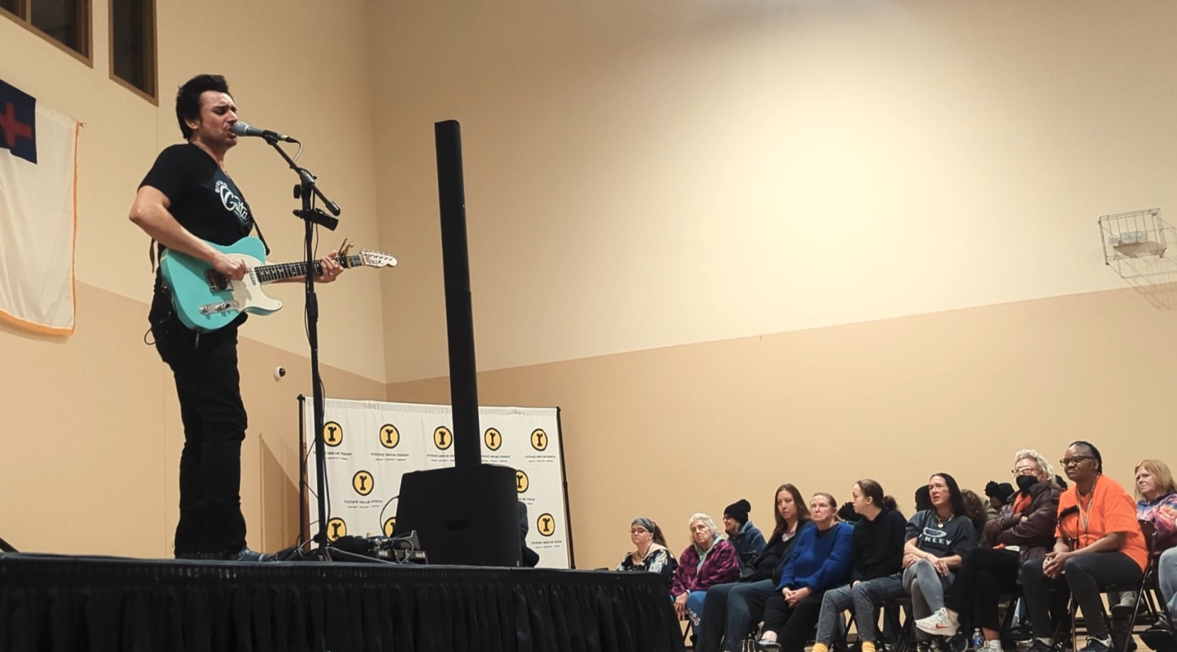 Steven Cade performs “Big Picture Thinker” at the Rockford Rescue ...