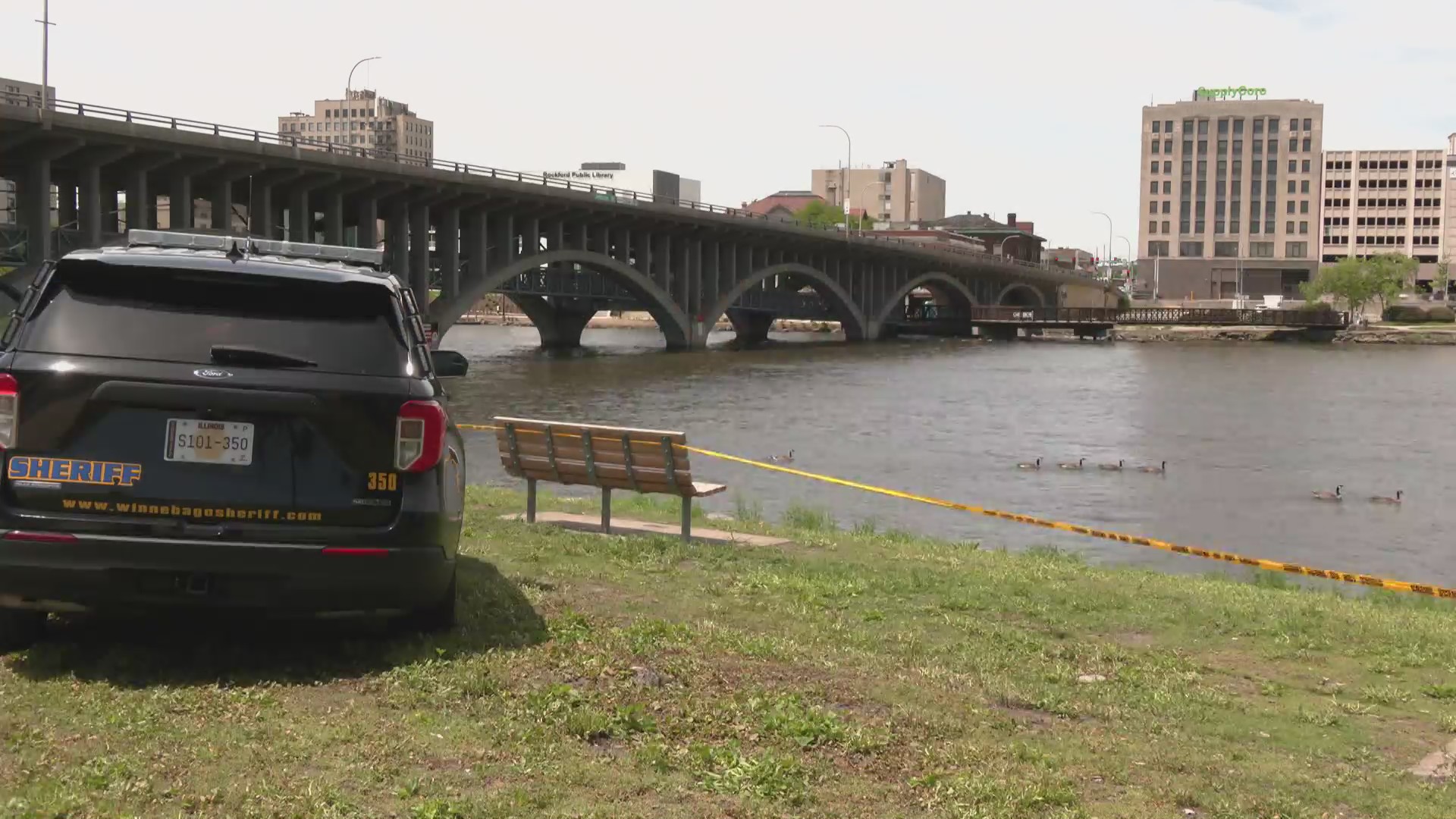 Dead man found floating in the Rock River near Jefferson Bridge on ...