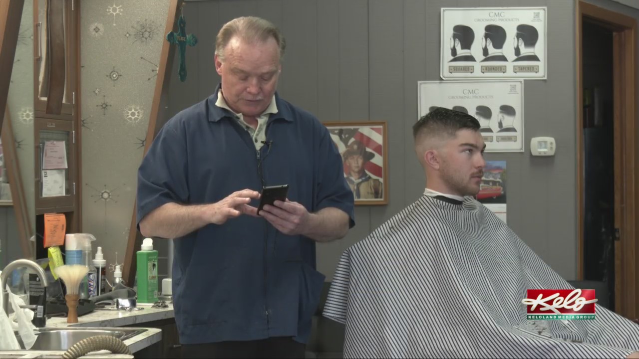Sioux Falls barber has a plan to stay open – KELOLAND.com