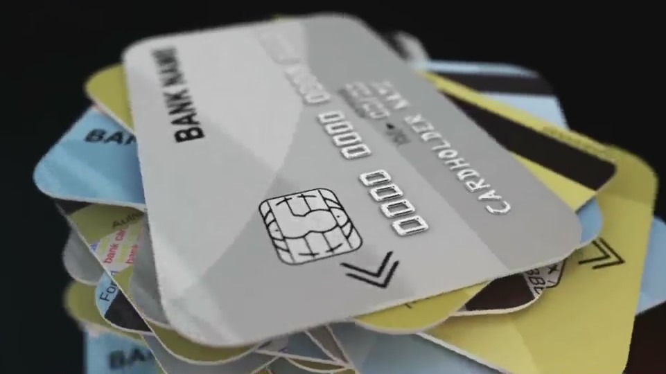 Visa creating card that connects to multiple bank accounts: What to ...