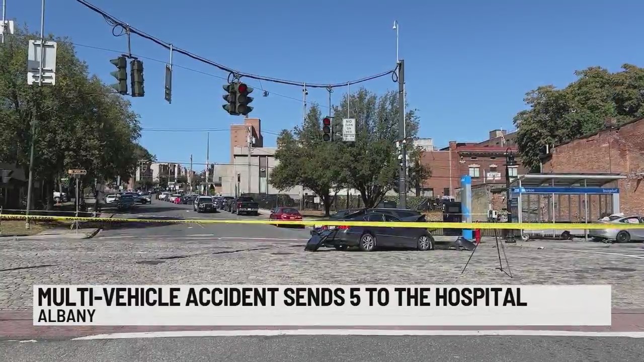 Multi-vehicle accident sends 5 to hospital – NEWS10 ABC