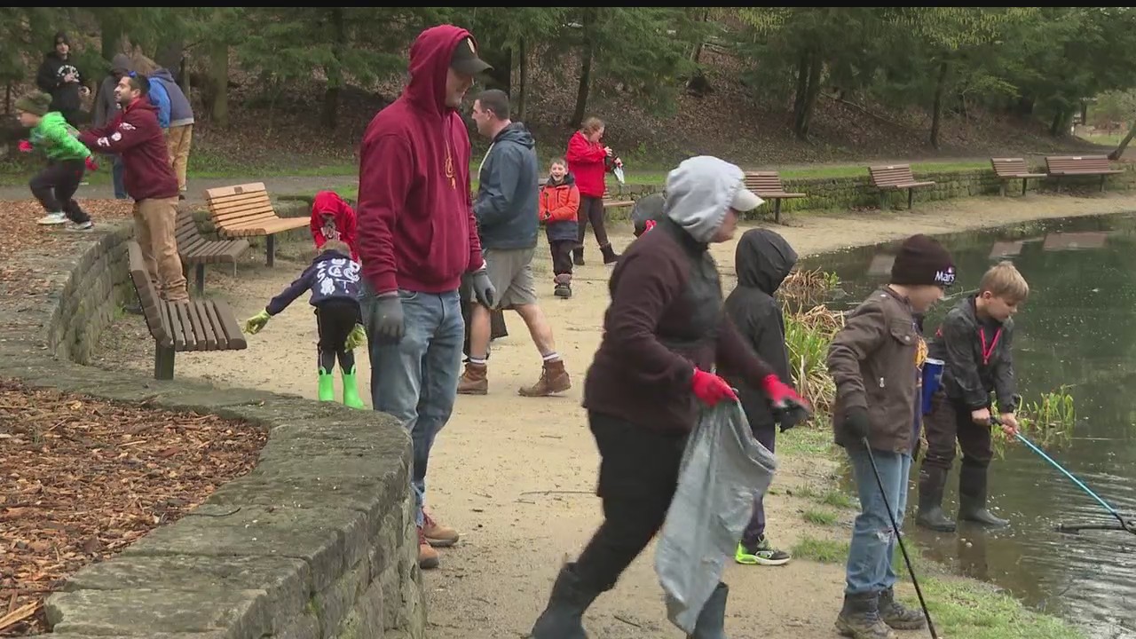 Scouts pitch in for yearly clean-up at Mill Creek – WKBN.com